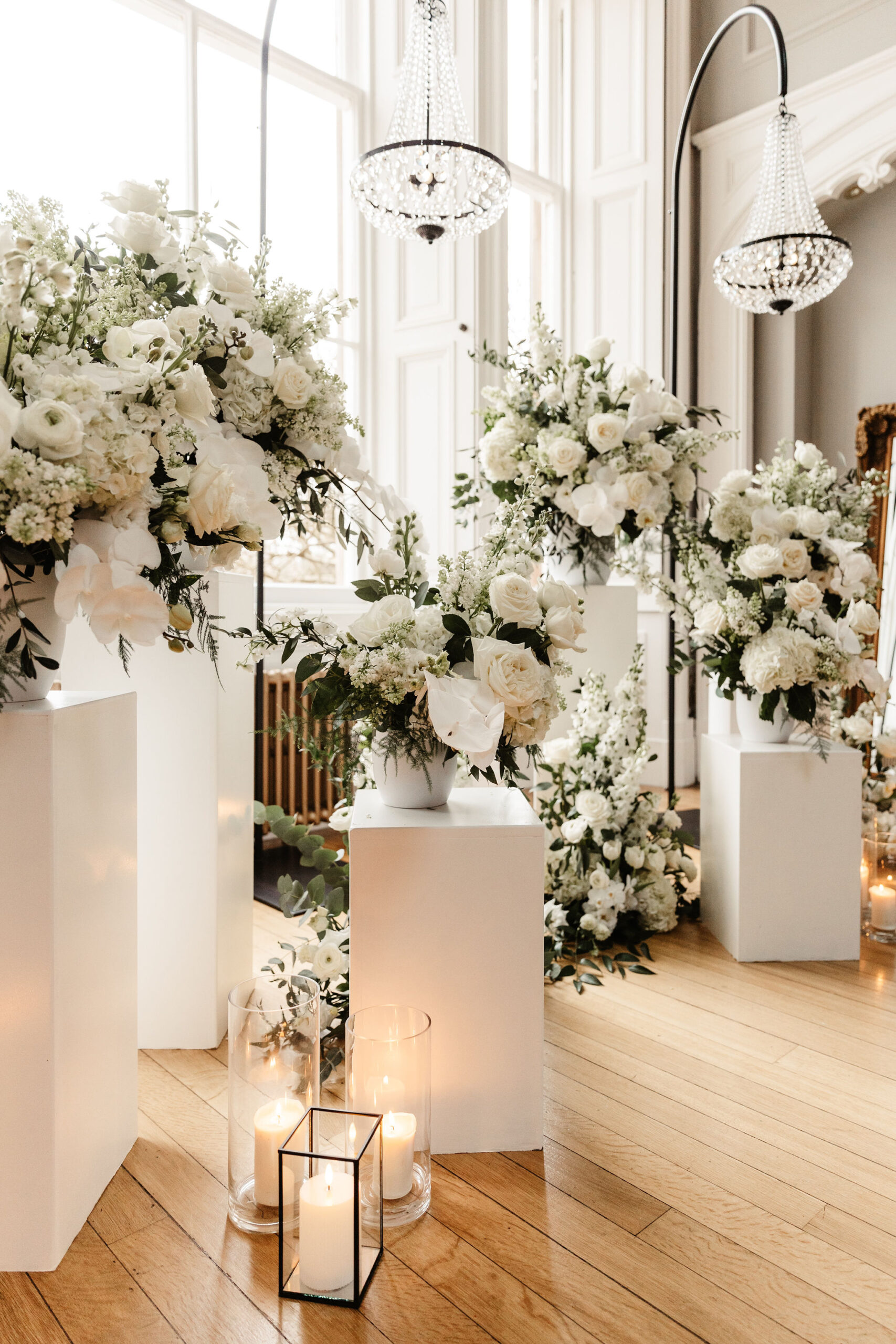 Paperwhite Floral Design